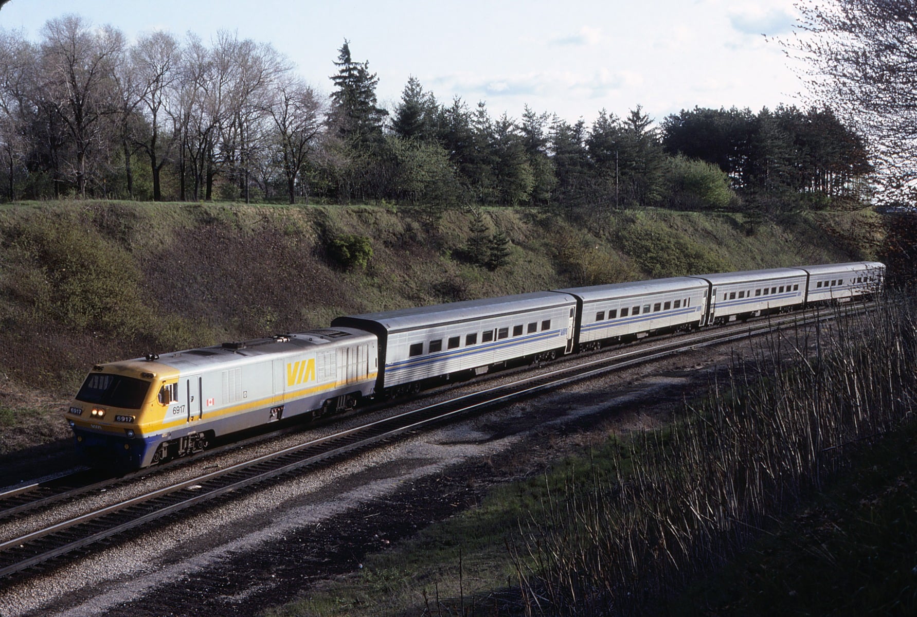 LRC Locomotive - Diesel Locomotives - HO scale - Rapido Trains Inc.